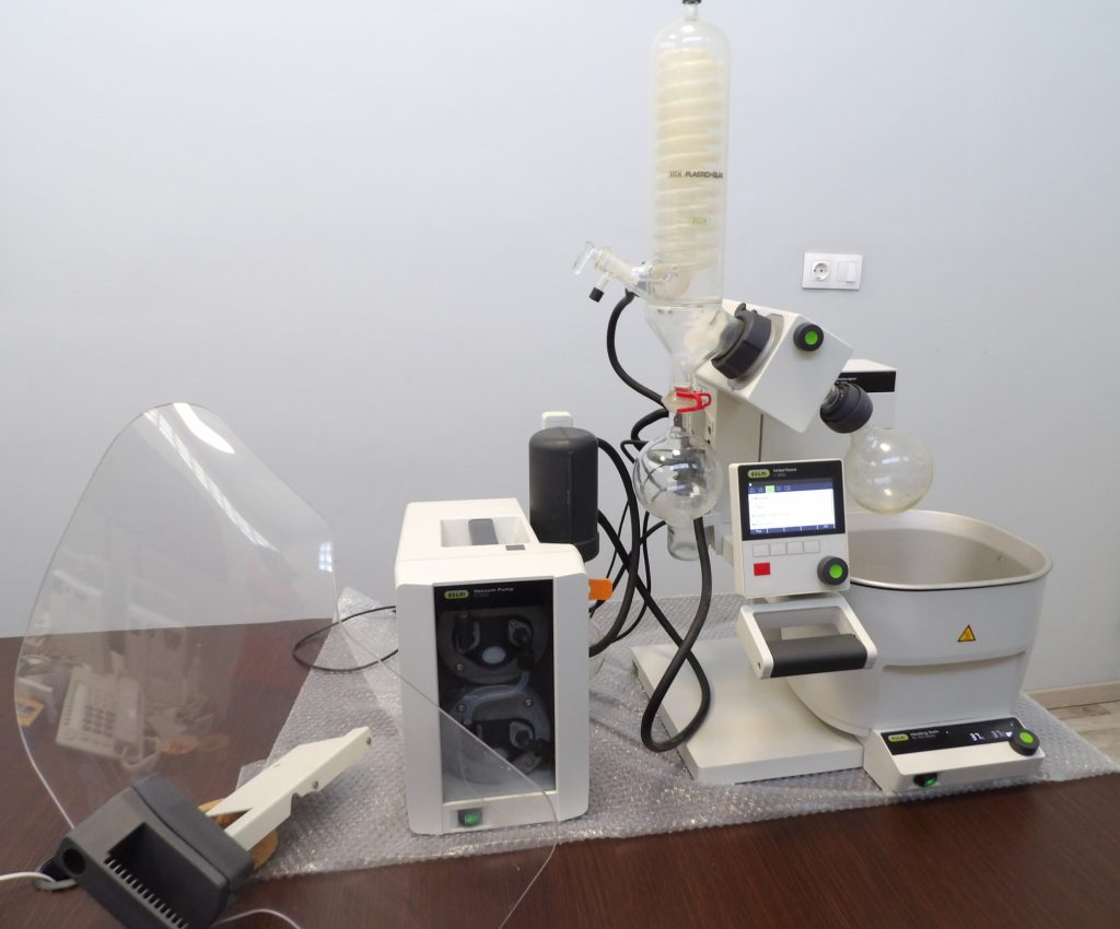 Buchi Rotavapor® R-300 with Vacuum Pump V-300, Refurbished – Scientific ...
